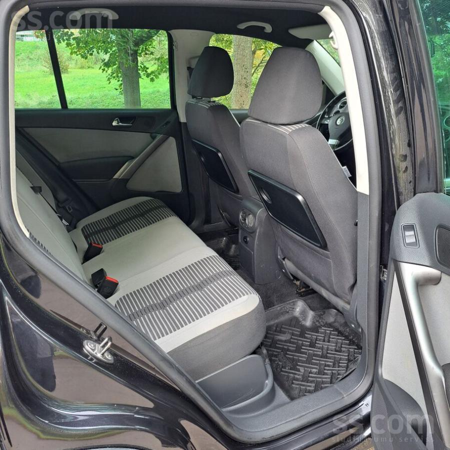 Melns Volkswagen Tiguan 2009 Rēzekne, ar dzinēja tilpumu 2.00 L un nobraukumu 0 tūkst. km par 5750 €, foto 13 vietnē AUTOMOTO.COM.LV