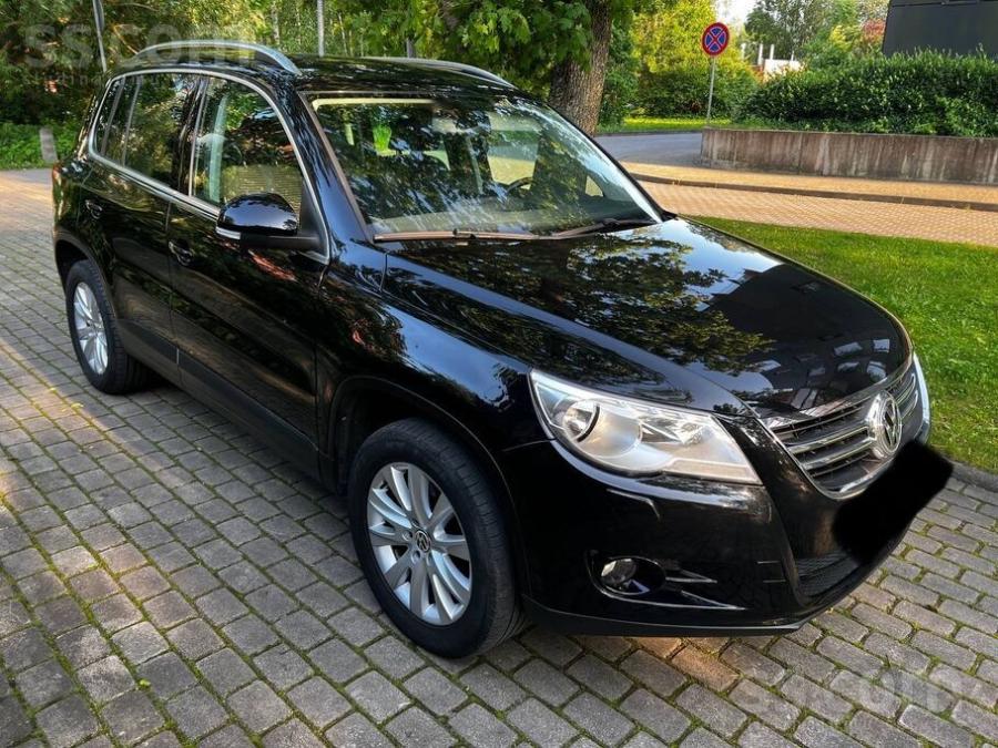 Melns Volkswagen Tiguan 2010 Rīga, ar dzinēja tilpumu 2.00 L un nobraukumu 228 tūkst. km par 6250 €, foto 2 vietnē AUTOMOTO.COM.LV