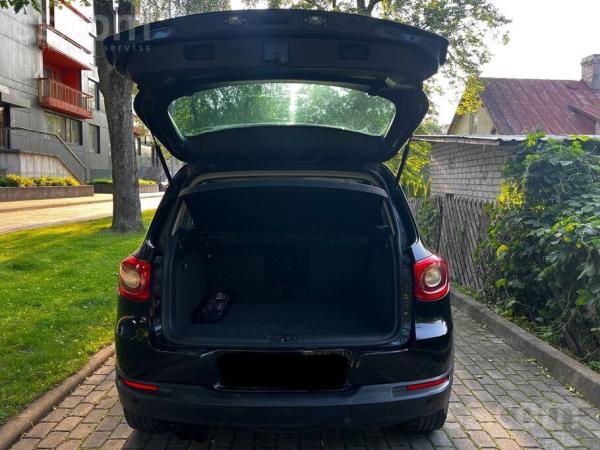 Melns Volkswagen Tiguan 2010 Rīga, ar dzinēja tilpumu 2.00 L un nobraukumu 228 tūkst. km par 6250 €, foto 5 vietnē AUTOMOTO.COM.LV