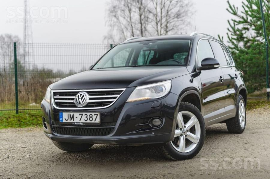 Black Volkswagen Tiguan 2010 in Riga, with an engine capacity of 2.00 L and mileage of 332 thousand km for 6990 €, photo 1 on AUTOMOTO.COM.LV