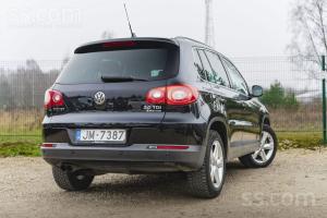 Black Volkswagen Tiguan 2010 in Riga, with an engine capacity of 2.00 L and mileage of 332 thousand km for 6990 €, photo 6 on AUTOMOTO.COM.LV