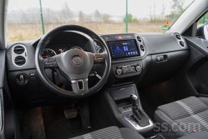 Black Volkswagen Tiguan 2010 in Riga, with an engine capacity of 2.00 L and mileage of 332 thousand km for 6990 €, photo 7 on AUTOMOTO.COM.LV
