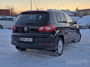 Melns Volkswagen Tiguan 2010 Liepāja, ar dzinēja tilpumu 1.40 L un nobraukumu 0 tūkst. km par 6590 €, foto 2 vietnē AUTOMOTO.COM.LV