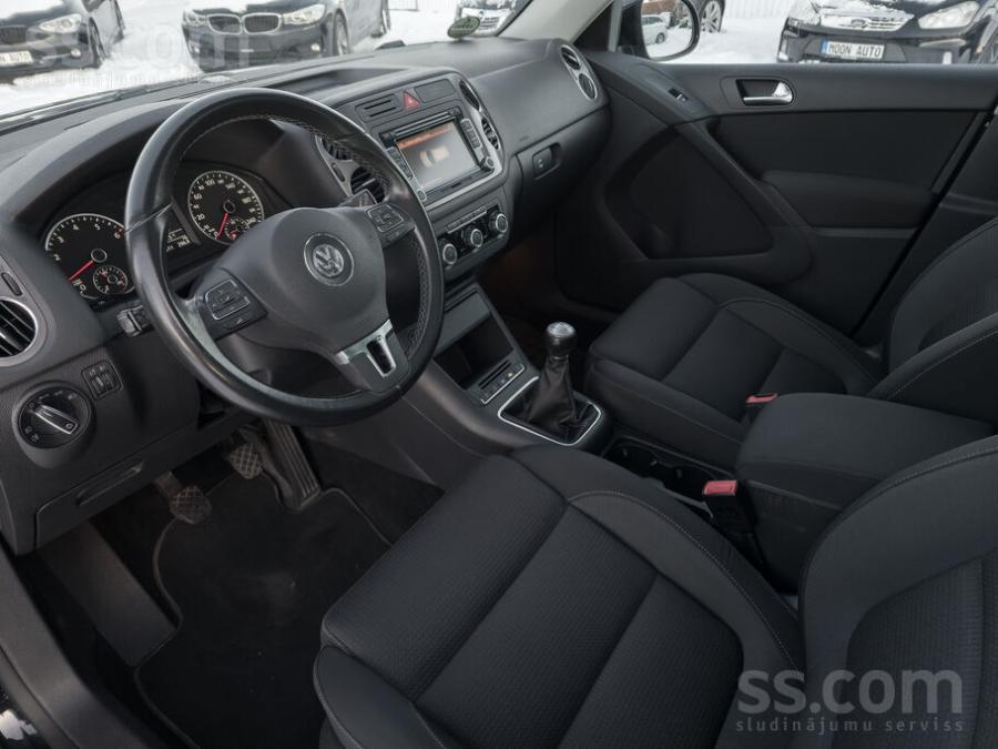 Melns Volkswagen Tiguan 2010 Liepāja, ar dzinēja tilpumu 1.40 L un nobraukumu 0 tūkst. km par 6590 €, foto 10 vietnē AUTOMOTO.COM.LV