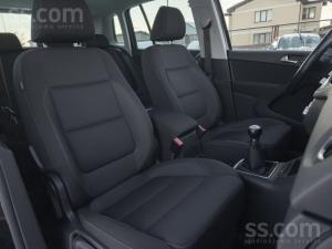 Melns Volkswagen Tiguan 2010 Liepāja, ar dzinēja tilpumu 1.40 L un nobraukumu 0 tūkst. km par 6590 €, foto 19 vietnē AUTOMOTO.COM.LV