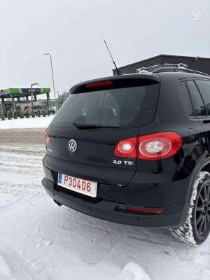 Melns Volkswagen Tiguan 2010 Kauņa, ar dzinēja tilpumu 1.98 L un nobraukumu 320 tūkst. km par 5800 €, foto 4 vietnē AUTOMOTO.COM.LV