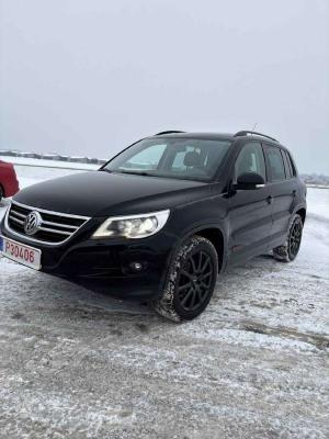 Melns Volkswagen Tiguan 2010 Kauņa, ar dzinēja tilpumu 1.98 L un nobraukumu 320 tūkst. km par 5800 €, foto 5 vietnē AUTOMOTO.COM.LV