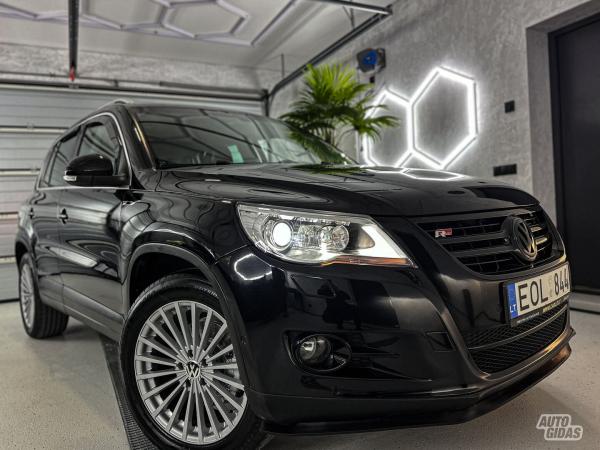 Melns Volkswagen Tiguan 2010 Kauņa, ar dzinēja tilpumu 2.00 L un nobraukumu 224 tūkst. km par 6850 €, foto 2 vietnē AUTOMOTO.COM.LV