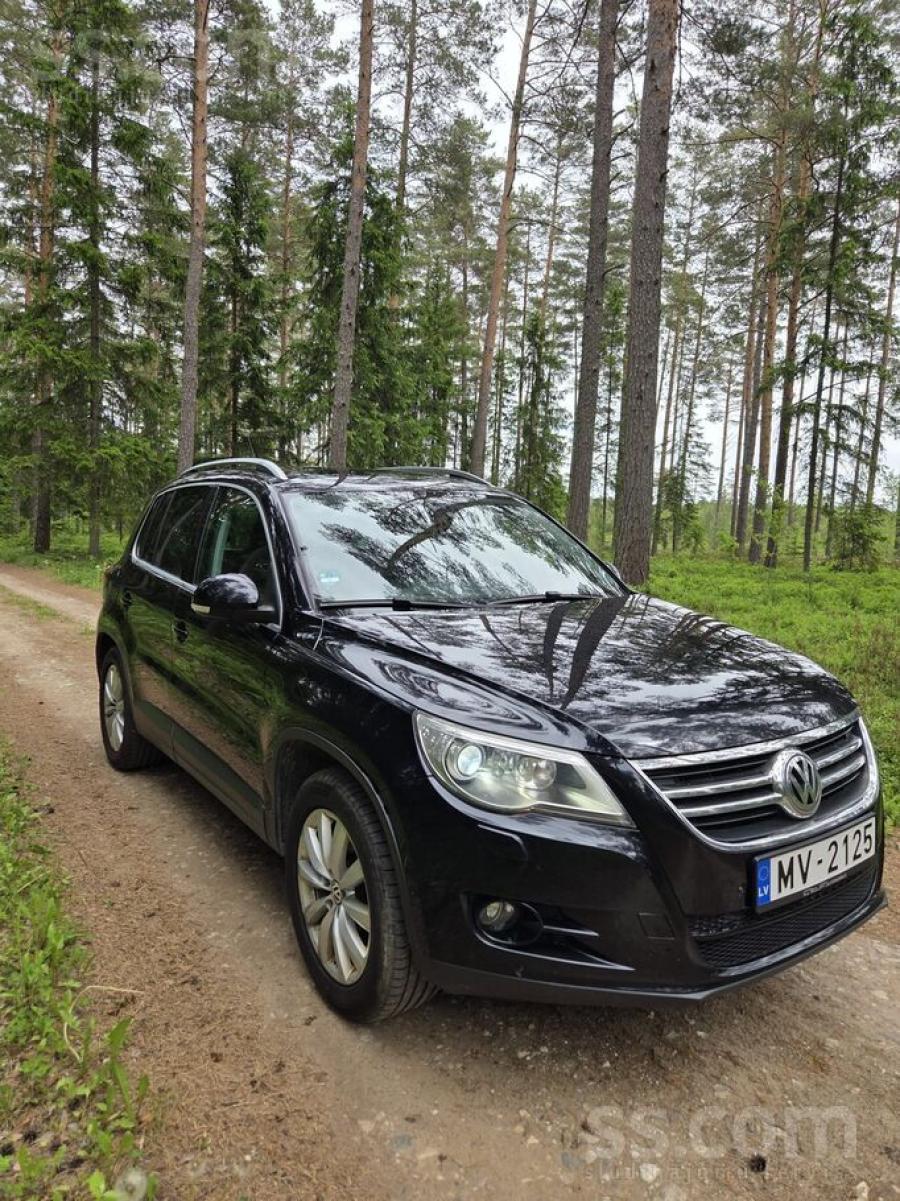 Melns Volkswagen Tiguan 2010 Rīga, ar dzinēja tilpumu 2.00 L un nobraukumu 236 tūkst. km par 5400 €, foto 4 vietnē AUTOMOTO.COM.LV