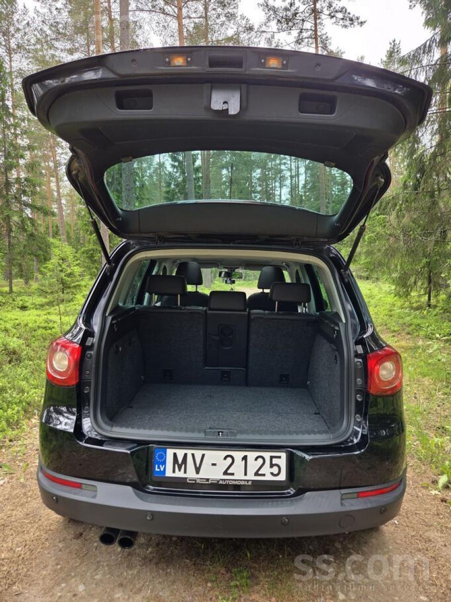 Melns Volkswagen Tiguan 2010 Rīga, ar dzinēja tilpumu 2.00 L un nobraukumu 236 tūkst. km par 5400 €, foto 12 vietnē AUTOMOTO.COM.LV