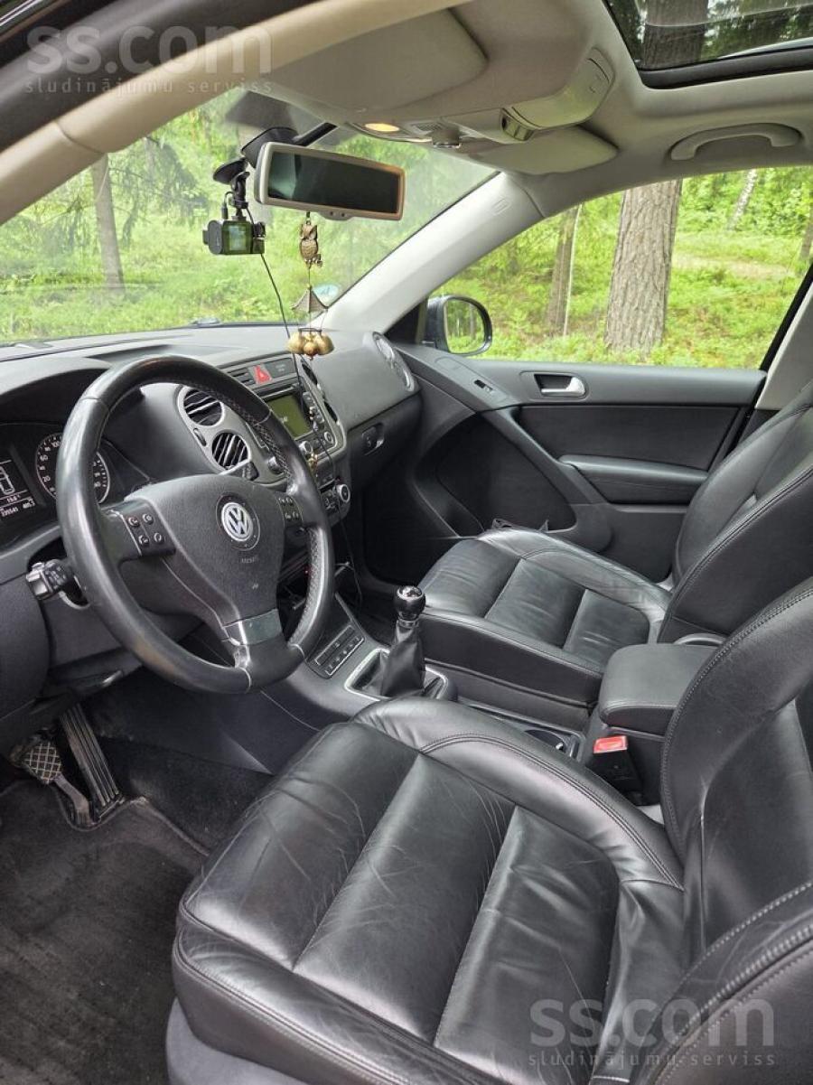 Melns Volkswagen Tiguan 2010 Rīga, ar dzinēja tilpumu 2.00 L un nobraukumu 236 tūkst. km par 5400 €, foto 17 vietnē AUTOMOTO.COM.LV