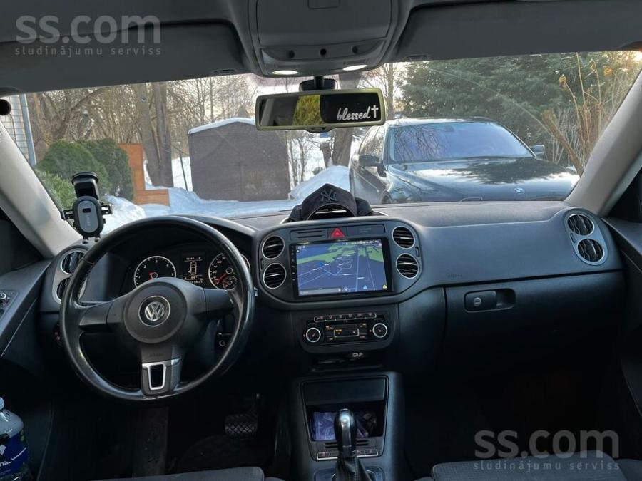 Melns Volkswagen Tiguan 2010 Rīga, ar dzinēja tilpumu 2.00 L un nobraukumu 0 tūkst. km par 6799 €, foto 1 vietnē AUTOMOTO.COM.LV