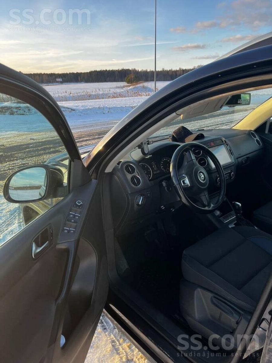 Melns Volkswagen Tiguan 2010 Rīga, ar dzinēja tilpumu 2.00 L un nobraukumu 0 tūkst. km par 6799 €, foto 6 vietnē AUTOMOTO.COM.LV