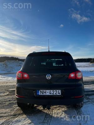 Melns Volkswagen Tiguan 2010 Rīga, ar dzinēja tilpumu 2.00 L un nobraukumu 0 tūkst. km par 6799 €, foto 7 vietnē AUTOMOTO.COM.LV