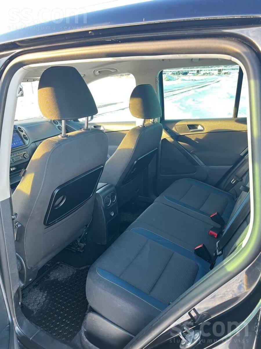 Melns Volkswagen Tiguan 2010 Rīga, ar dzinēja tilpumu 2.00 L un nobraukumu 0 tūkst. km par 6799 €, foto 12 vietnē AUTOMOTO.COM.LV