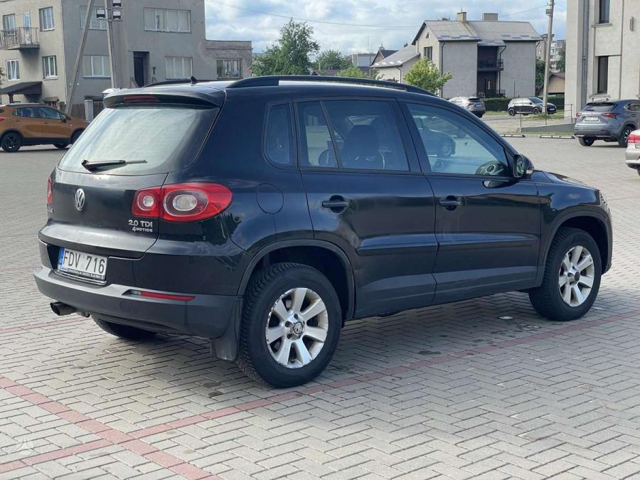 Melns Volkswagen Tiguan 2010 Kauņa, ar dzinēja tilpumu 1.97 L un nobraukumu 337 tūkst. km par 3100 €, foto 6 vietnē AUTOMOTO.COM.LV