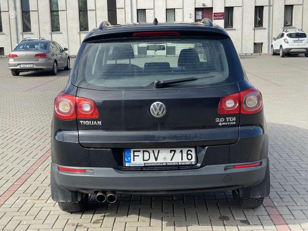 Melns Volkswagen Tiguan 2010 Kauņa, ar dzinēja tilpumu 1.97 L un nobraukumu 337 tūkst. km par 3100 €, foto 6 vietnē AUTOMOTO.COM.LV