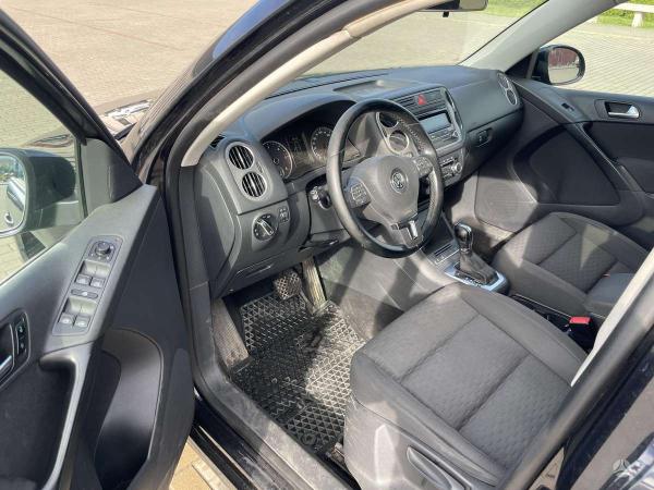 Melns Volkswagen Tiguan 2010 Kauņa, ar dzinēja tilpumu 1.97 L un nobraukumu 337 tūkst. km par 3100 €, foto 9 vietnē AUTOMOTO.COM.LV