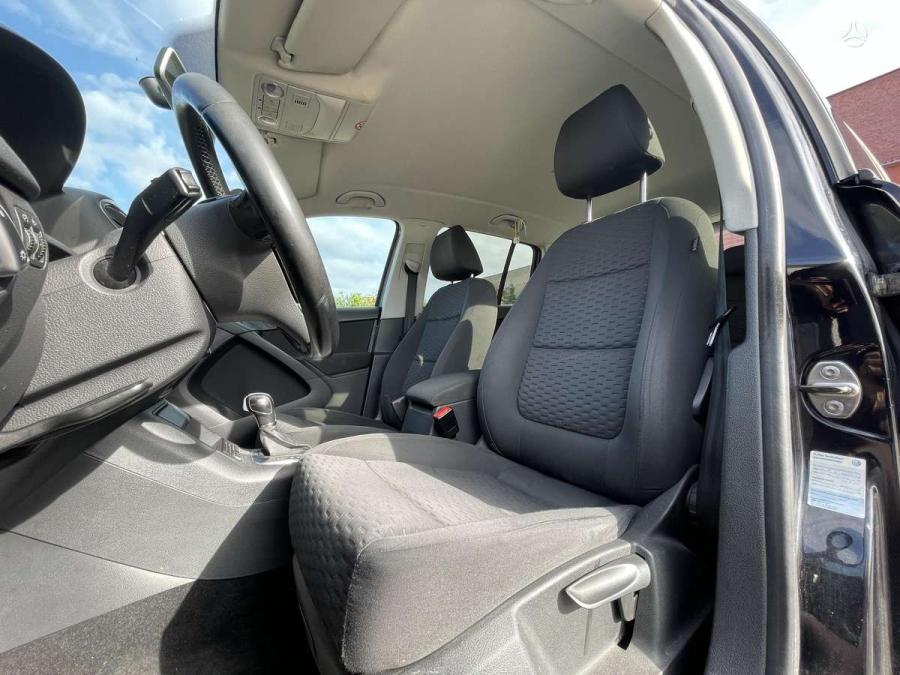 Melns Volkswagen Tiguan 2010 Kauņa, ar dzinēja tilpumu 1.97 L un nobraukumu 337 tūkst. km par 3100 €, foto 17 vietnē AUTOMOTO.COM.LV