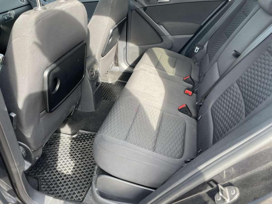 Melns Volkswagen Tiguan 2010 Kauņa, ar dzinēja tilpumu 1.97 L un nobraukumu 337 tūkst. km par 3100 €, foto 18 vietnē AUTOMOTO.COM.LV