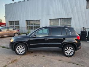 Melns Volkswagen Tiguan 2010 Utena, ar dzinēja tilpumu 1.97 L un nobraukumu 380 tūkst. km par 2490 €, foto 4 vietnē AUTOMOTO.COM.LV