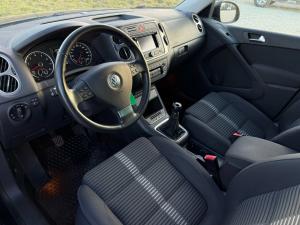 Melns Volkswagen Tiguan 2010 Rīga, ar dzinēja tilpumu 1.40 L un nobraukumu 217 tūkst. km par 6600 €, foto 3 vietnē AUTOMOTO.COM.LV