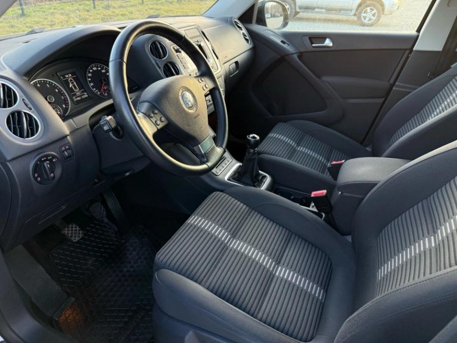 Melns Volkswagen Tiguan 2010 Rīga, ar dzinēja tilpumu 1.40 L un nobraukumu 217 tūkst. km par 6600 €, foto 10 vietnē AUTOMOTO.COM.LV