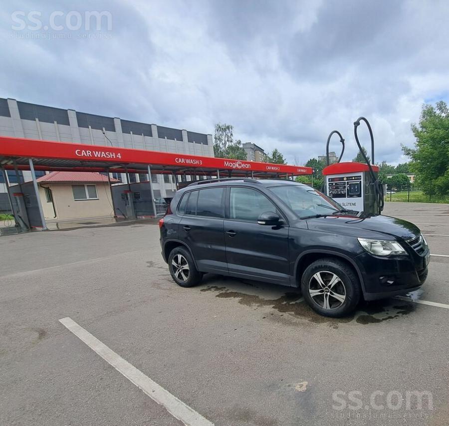 Melns Volkswagen Tiguan 2010 Daugavpils, ar dzinēja tilpumu 1.40 L un nobraukumu 447 tūkst. km par 3050 €, foto 3 vietnē AUTOMOTO.COM.LV