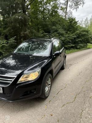 Melns Volkswagen Tiguan 2010 Kauņa, ar dzinēja tilpumu 1.97 L un nobraukumu 299 tūkst. km par 5700 €, foto 7 vietnē AUTOMOTO.COM.LV