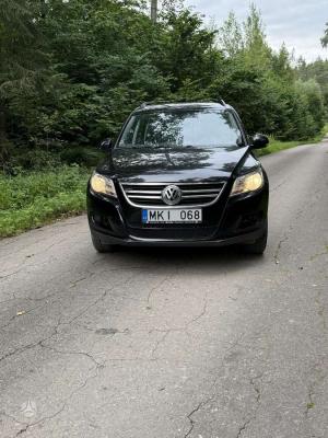 Melns Volkswagen Tiguan 2010 Kauņa, ar dzinēja tilpumu 1.97 L un nobraukumu 299 tūkst. km par 5700 €, foto 9 vietnē AUTOMOTO.COM.LV