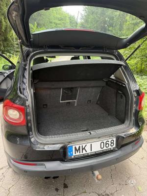 Melns Volkswagen Tiguan 2010 Kauņa, ar dzinēja tilpumu 1.97 L un nobraukumu 299 tūkst. km par 5700 €, foto 10 vietnē AUTOMOTO.COM.LV