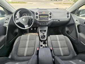 Melns Volkswagen Tiguan 2010 Tauragė, ar dzinēja tilpumu 1.97 L un nobraukumu 255 tūkst. km par 4990 €, foto 8 vietnē AUTOMOTO.COM.LV