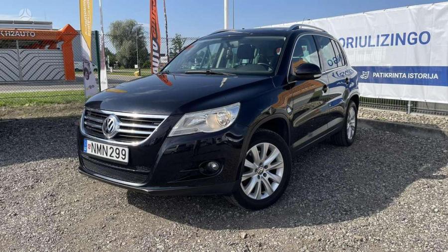 Black Volkswagen Tiguan 2010 in Marijampole, with an engine capacity of 1.97 L and mileage of 232 thousand km for 6490 €, photo 1 on AUTOMOTO.COM.LV