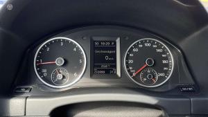 Black Volkswagen Tiguan 2010 in Marijampole, with an engine capacity of 1.97 L and mileage of 232 thousand km for 6490 €, photo 5 on AUTOMOTO.COM.LV