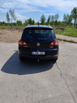 Black Volkswagen Tiguan 2010 in Klaipeda, with an engine capacity of 2.00 L and mileage of 286 thousand km for 5100 €, photo 5 on AUTOMOTO.COM.LV