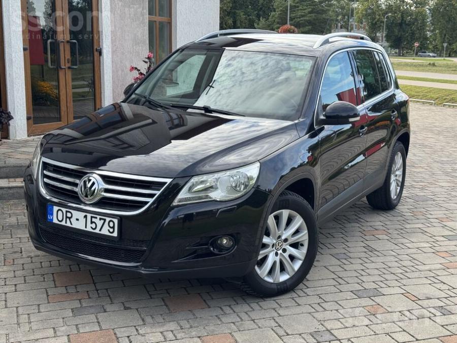 Melns Volkswagen Tiguan 2010 Jelgava, ar dzinēja tilpumu 2.00 L un nobraukumu 252 tūkst. km par 6700 €, foto 3 vietnē AUTOMOTO.COM.LV