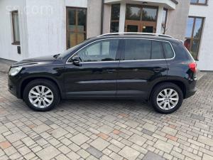 Melns Volkswagen Tiguan 2010 Jelgava, ar dzinēja tilpumu 2.00 L un nobraukumu 252 tūkst. km par 6700 €, foto 5 vietnē AUTOMOTO.COM.LV