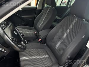 Melns Volkswagen Tiguan 2010 Jelgava, ar dzinēja tilpumu 2.00 L un nobraukumu 252 tūkst. km par 6700 €, foto 12 vietnē AUTOMOTO.COM.LV
