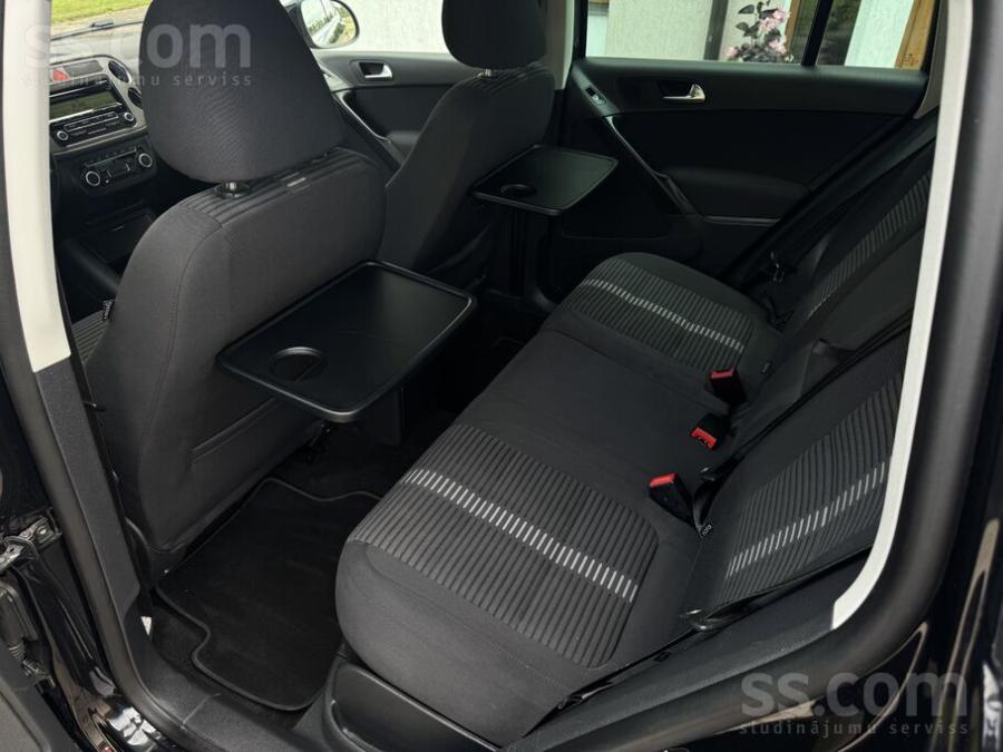 Melns Volkswagen Tiguan 2010 Jelgava, ar dzinēja tilpumu 2.00 L un nobraukumu 252 tūkst. km par 6700 €, foto 13 vietnē AUTOMOTO.COM.LV