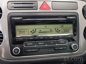 Melns Volkswagen Tiguan 2010 Jelgava, ar dzinēja tilpumu 2.00 L un nobraukumu 252 tūkst. km par 6700 €, foto 16 vietnē AUTOMOTO.COM.LV