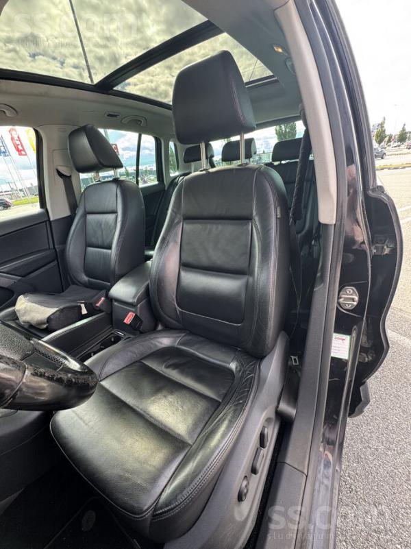 Black Volkswagen Tiguan 2010 in Riga, with an engine capacity of 2.00 L and mileage of 298 thousand km for 4000 €, photo 8 on AUTOMOTO.COM.LV