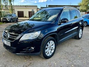 Black Volkswagen Tiguan 2010 in Riga, with an engine capacity of 2.00 L and mileage of 0 thousand km for 6750 €, photo  on AUTOMOTO.COM.LV