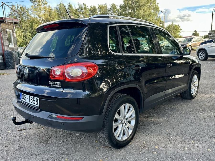 Black Volkswagen Tiguan 2010 in Riga, with an engine capacity of 2.00 L and mileage of 0 thousand km for 6750 €, photo 5 on AUTOMOTO.COM.LV