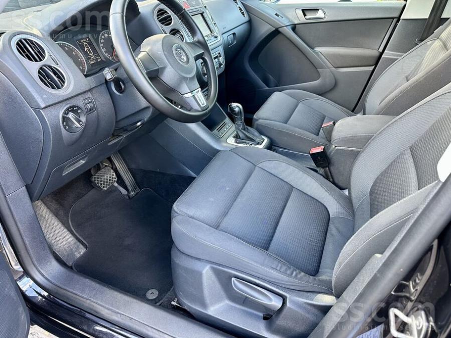 Black Volkswagen Tiguan 2010 in Riga, with an engine capacity of 2.00 L and mileage of 0 thousand km for 6750 €, photo 12 on AUTOMOTO.COM.LV