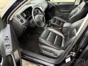Melns Volkswagen Tiguan 2010 Ogre, ar dzinēja tilpumu 2.00 L un nobraukumu 133 tūkst. km par 7499 €, foto 14 vietnē AUTOMOTO.COM.LV