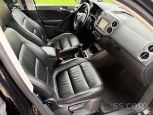 Melns Volkswagen Tiguan 2010 Ogre, ar dzinēja tilpumu 2.00 L un nobraukumu 133 tūkst. km par 7499 €, foto 15 vietnē AUTOMOTO.COM.LV