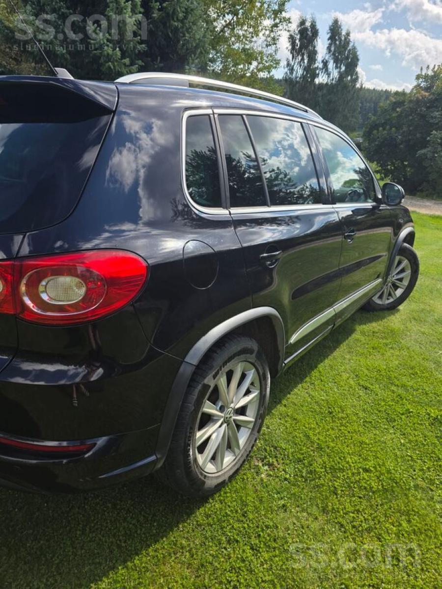 Melns Volkswagen Tiguan 2010 Rīga, ar dzinēja tilpumu 2.00 L un nobraukumu 220 tūkst. km par 6450 €, foto 5 vietnē AUTOMOTO.COM.LV