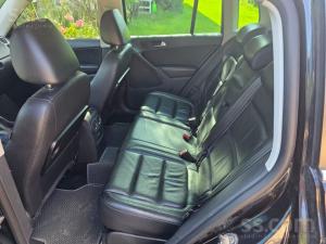 Melns Volkswagen Tiguan 2010 Rīga, ar dzinēja tilpumu 2.00 L un nobraukumu 220 tūkst. km par 6450 €, foto 8 vietnē AUTOMOTO.COM.LV