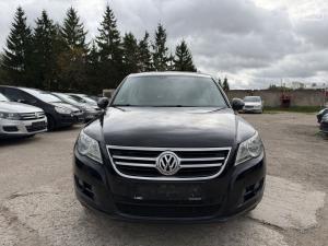 Melns Volkswagen Tiguan 2010 Utena, ar dzinēja tilpumu 1.40 L un nobraukumu 230 tūkst. km par 4650 €, foto 3 vietnē AUTOMOTO.COM.LV