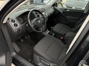 Melns Volkswagen Tiguan 2010 Utena, ar dzinēja tilpumu 1.40 L un nobraukumu 230 tūkst. km par 4650 €, foto 8 vietnē AUTOMOTO.COM.LV